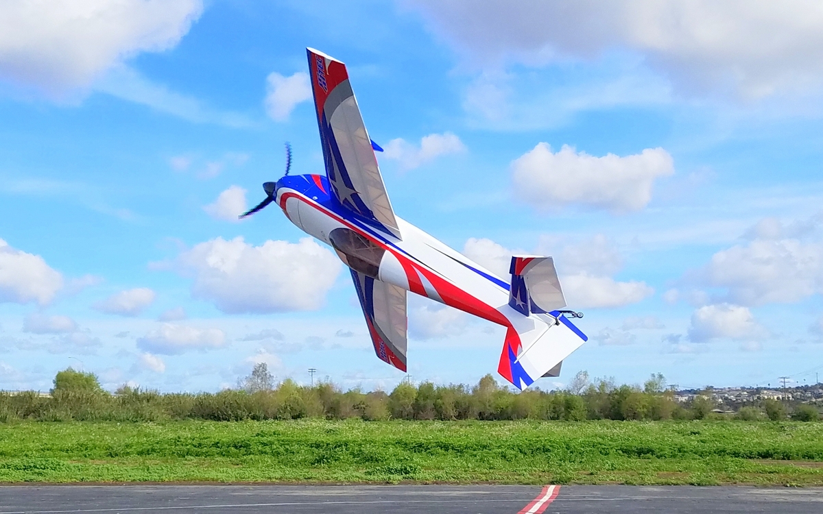 AJ 93" Laser 230Z - Valor - Hobby Guy